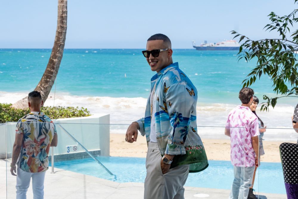 ‘Neon’ Trailer: 3 Friends Are On A Quest To Take Over Reggaeton