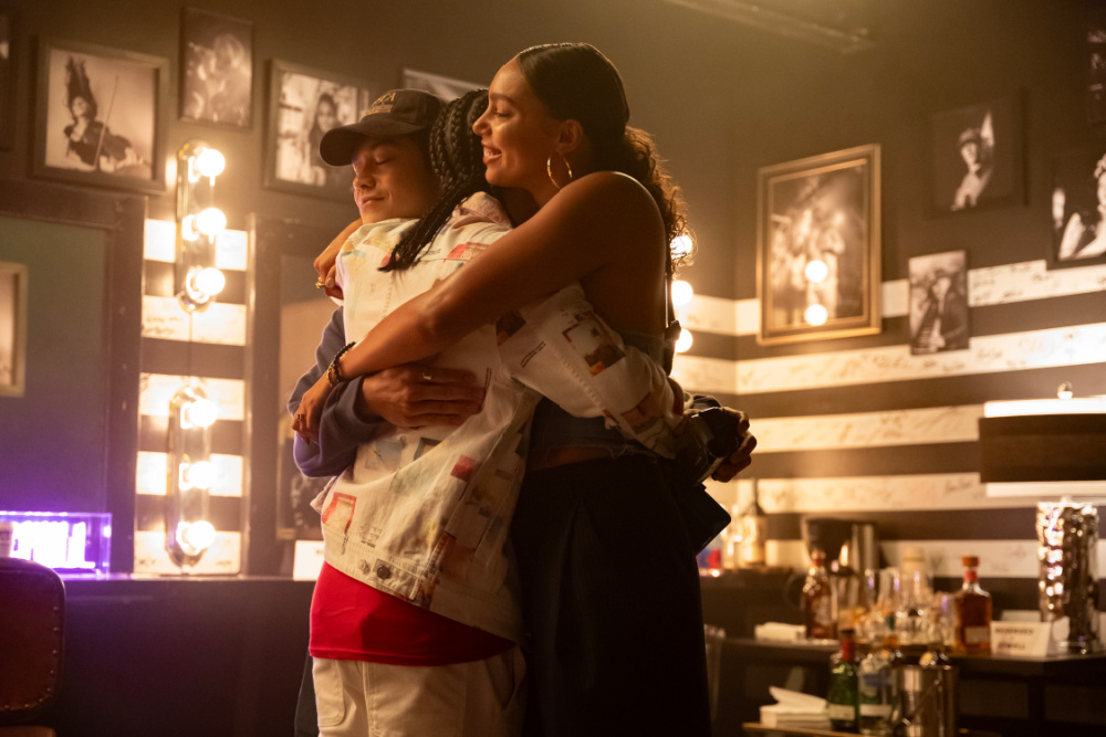 ‘Neon’ Trailer: 3 Friends Are On A Quest To Take Over Reggaeton