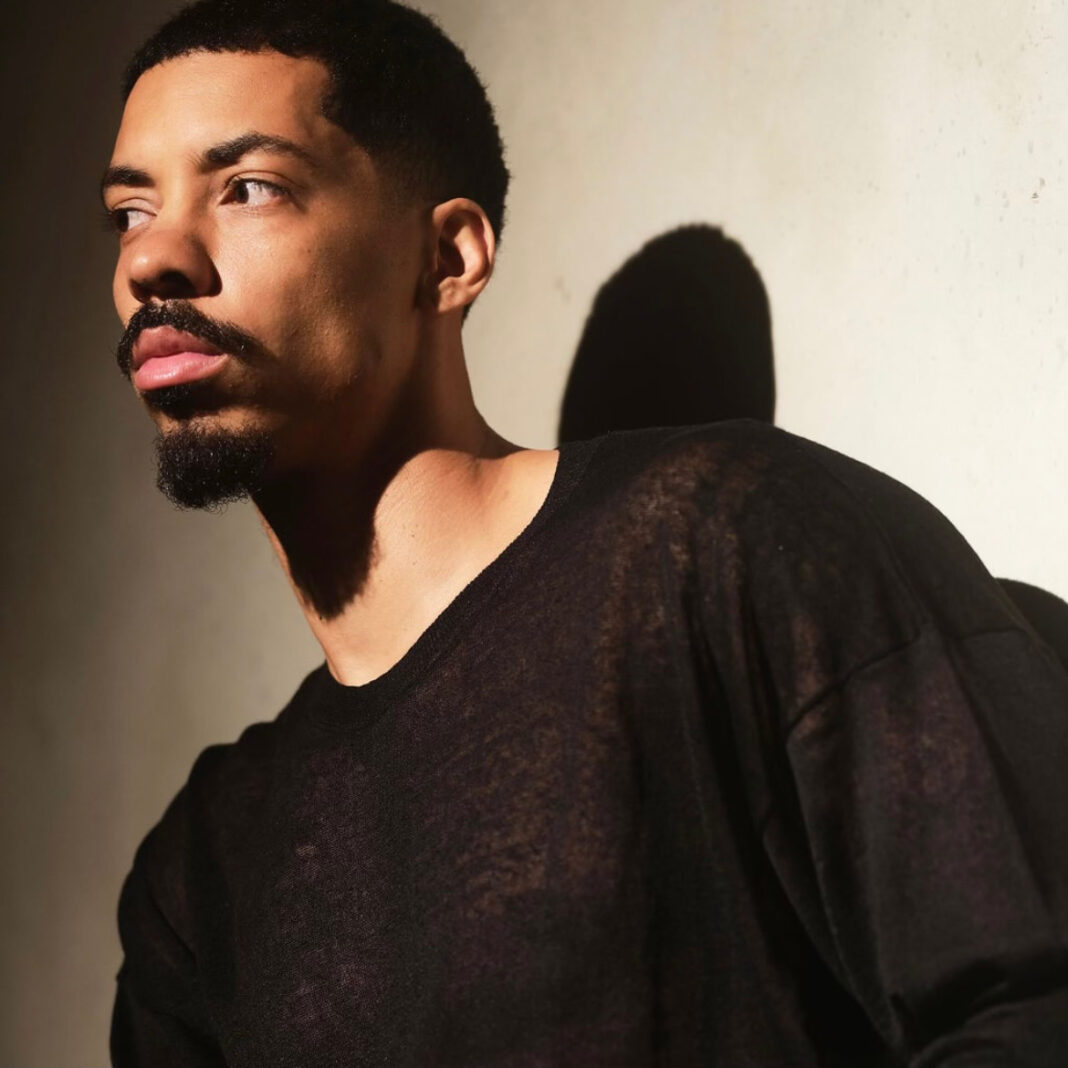 Melvin Gregg Talks Peacock’s 'The Paper,' Playing Detrick, And ...